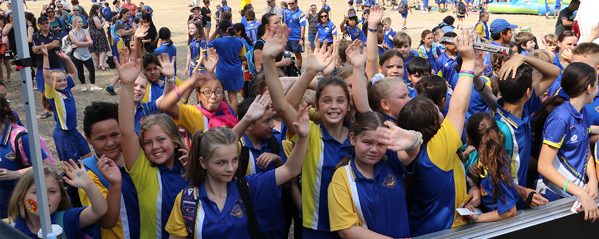 School Excursion to Springwood Road State School - 96five Family Radio